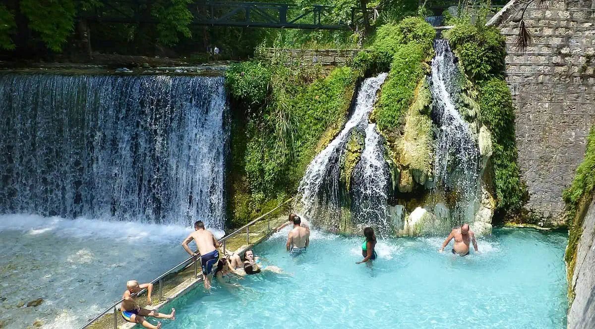 Best Hot Springs in Greece: From Thermopylae to Santorini - Booboone.com